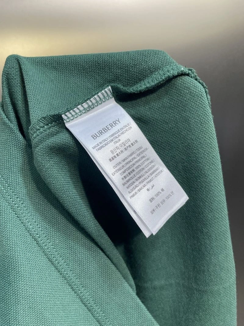 Indistinguishable Burberry T-Shirts