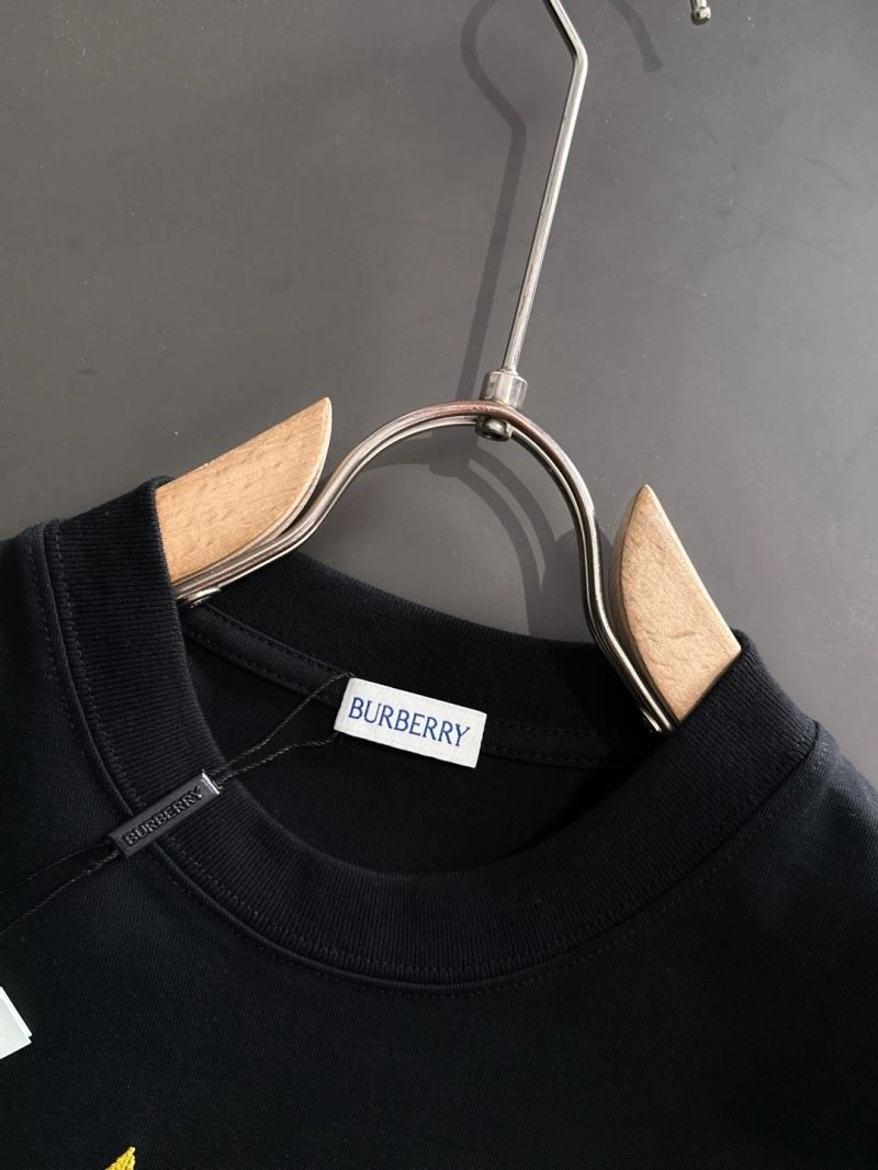 Indistinguishable Burberry T-Shirts