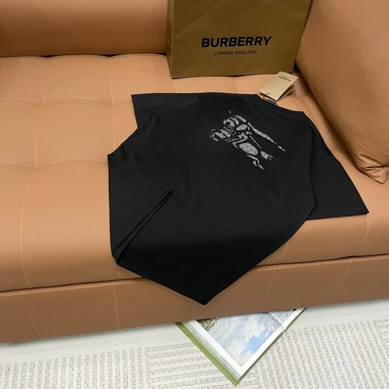 Indistinguishable Burberry T-Shirts