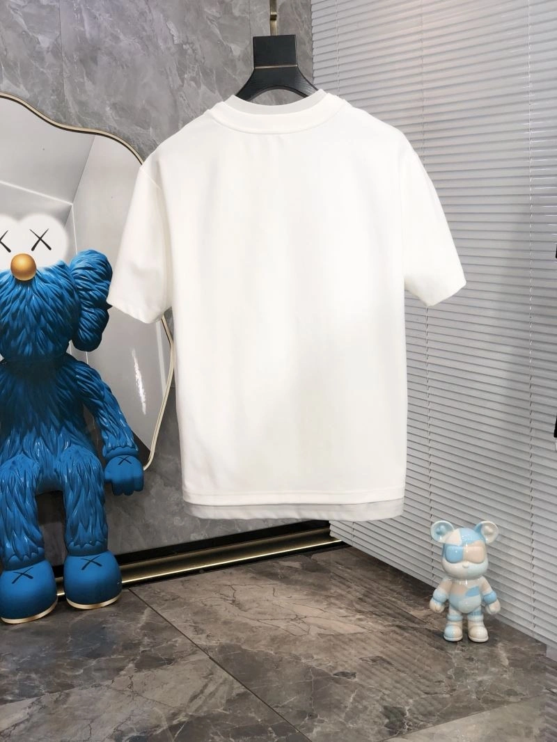 Low-cost Burberry T-Shirts