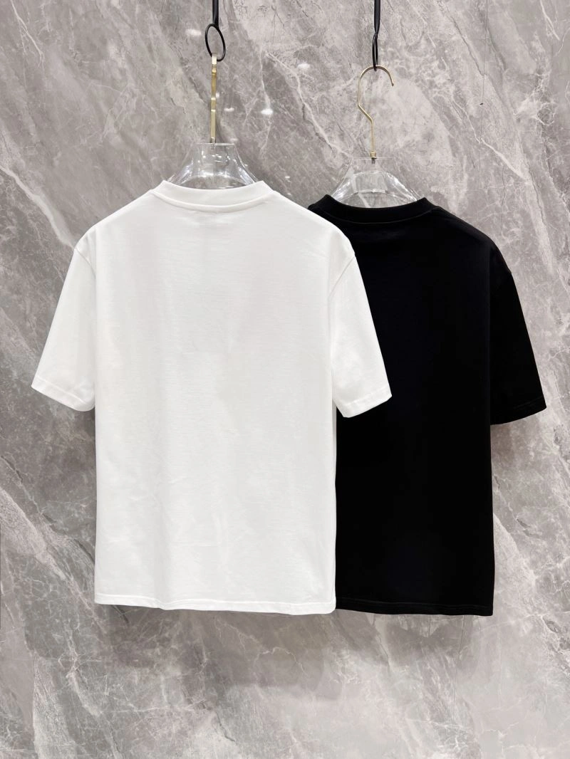 Indistinguishable Burberry T-Shirts