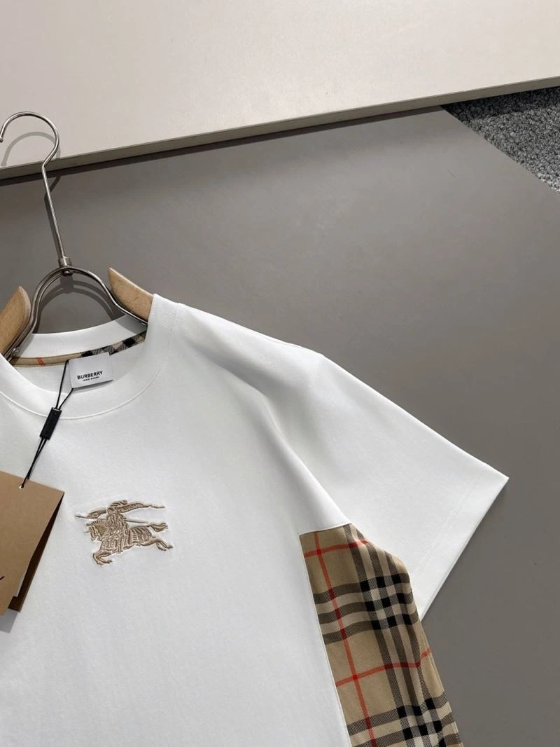 Factory-made Burberry T-Shirts
