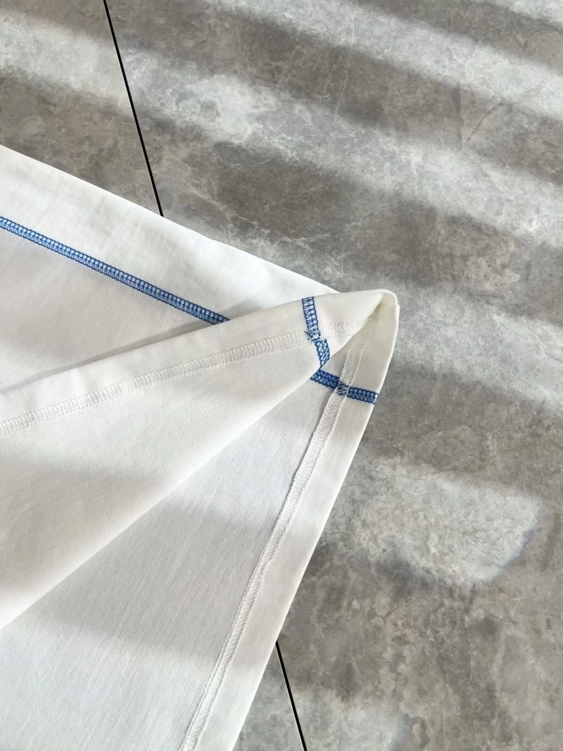 Indistinguishable Burberry T-Shirts