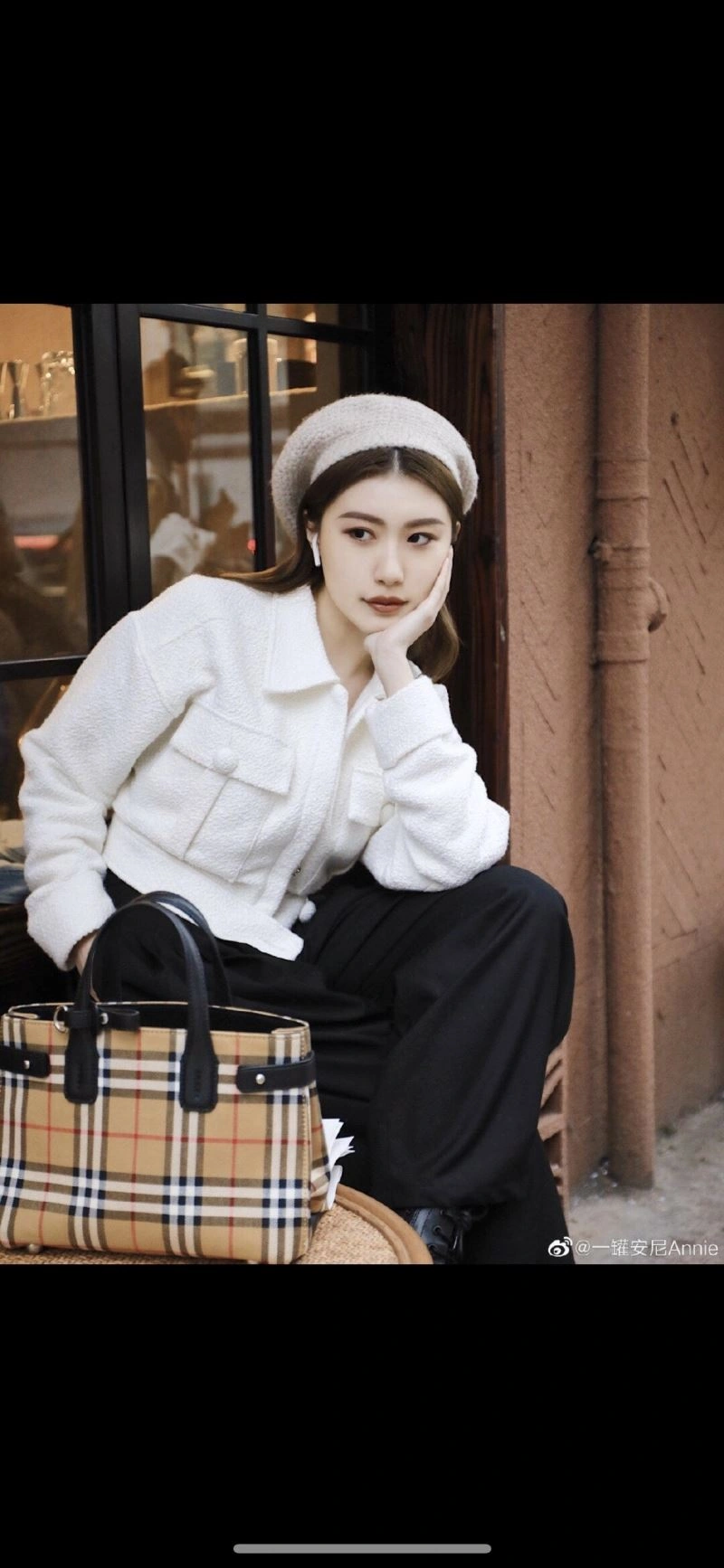 Bargain Burberry Top Handle Bags