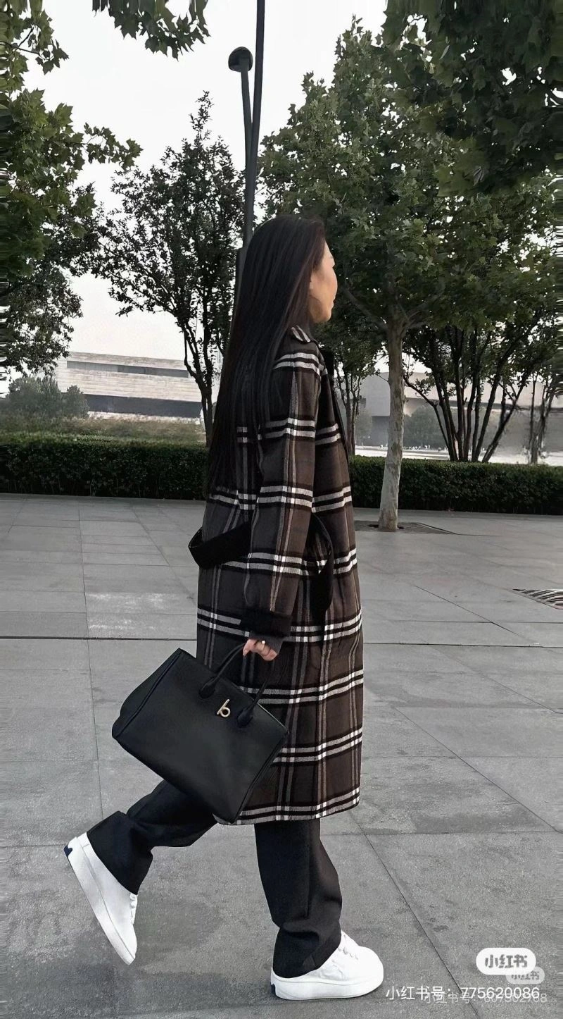 Cut-rate Burberry Top Handle Bags