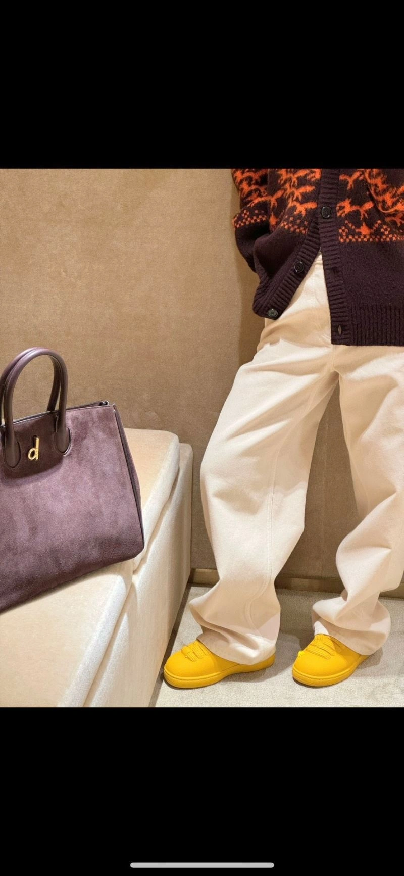 Bargain Burberry Top Handle Bags
