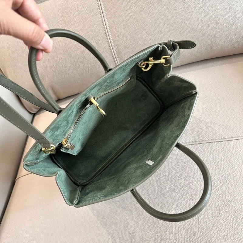 High fidelity Burberry Top Handle Bags