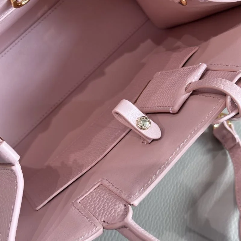 Top mirror Burberry Top Handle Bags
