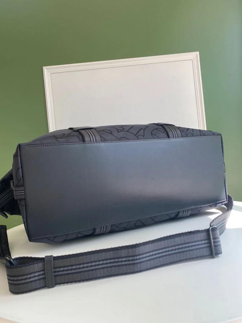 Exact replica Burberry Travel Bags