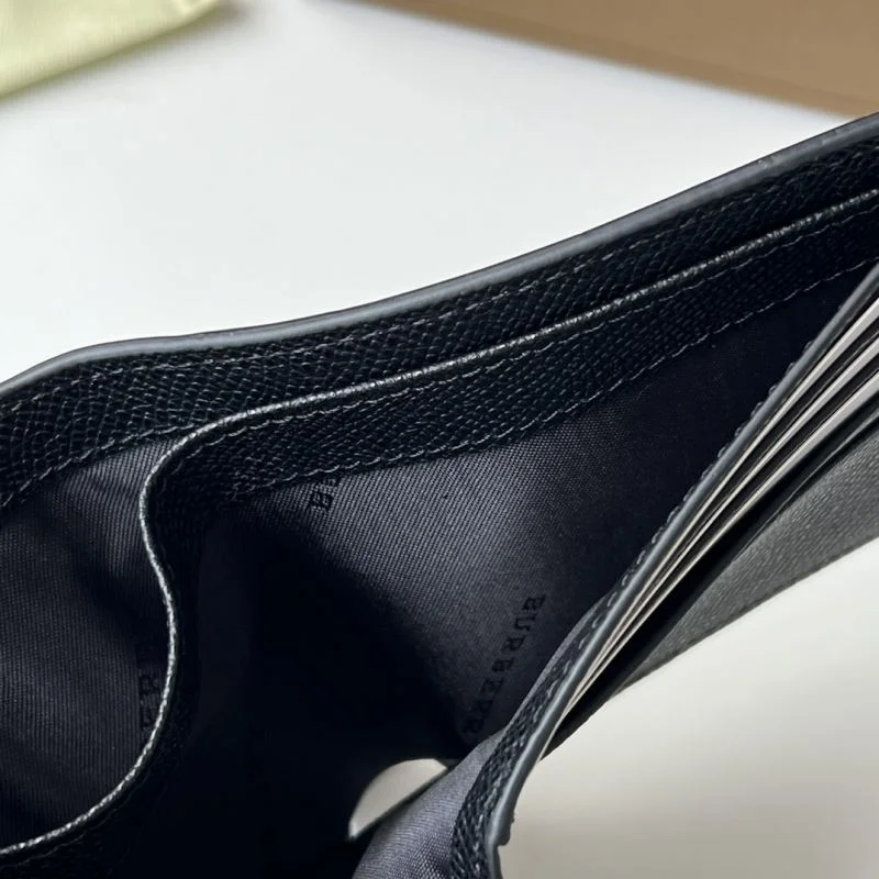 Indistinguishable Burberry Wallets Purse