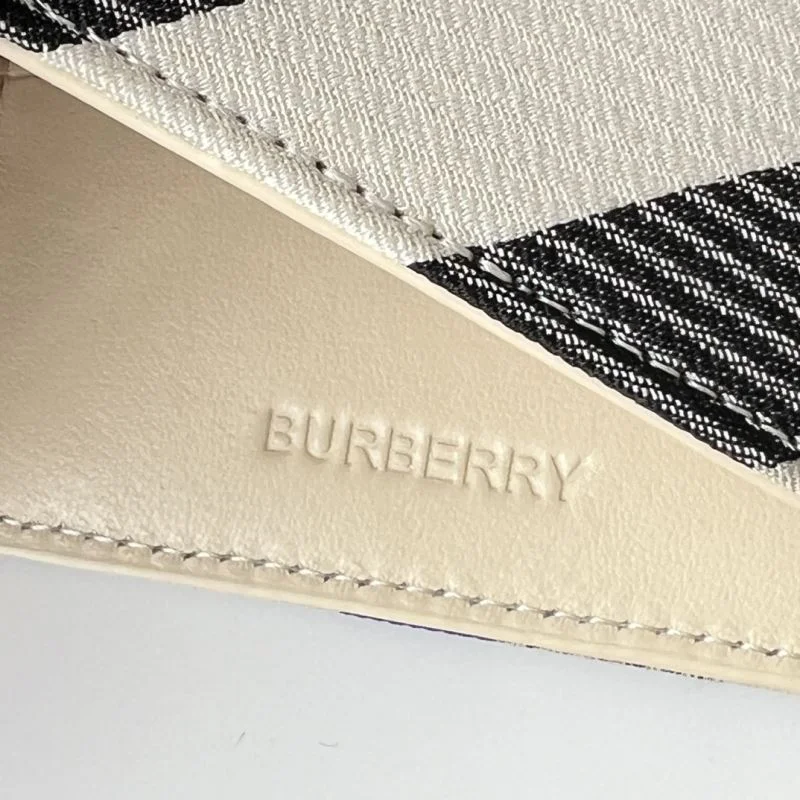 Economical Burberry Wallets Purse