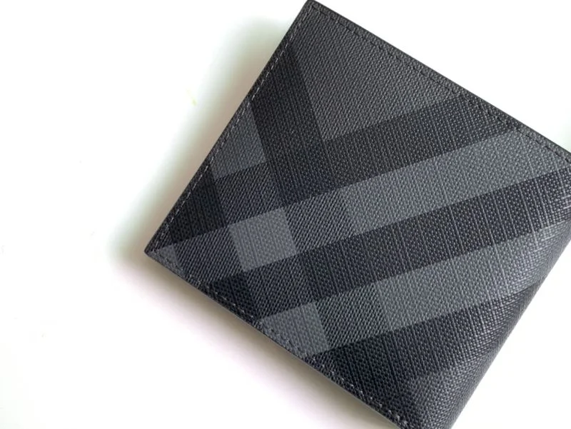 Reasonably priced Burberry Wallets Purse