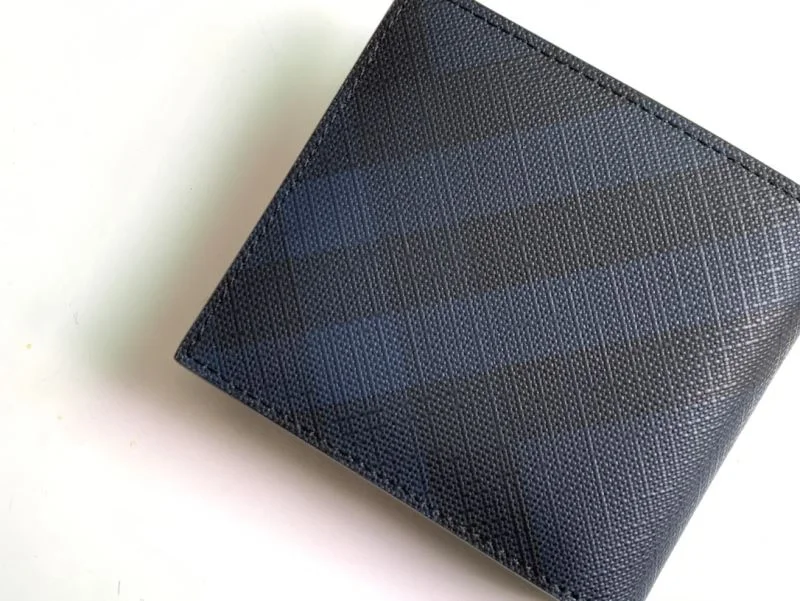 Reasonably priced Burberry Wallets Purse
