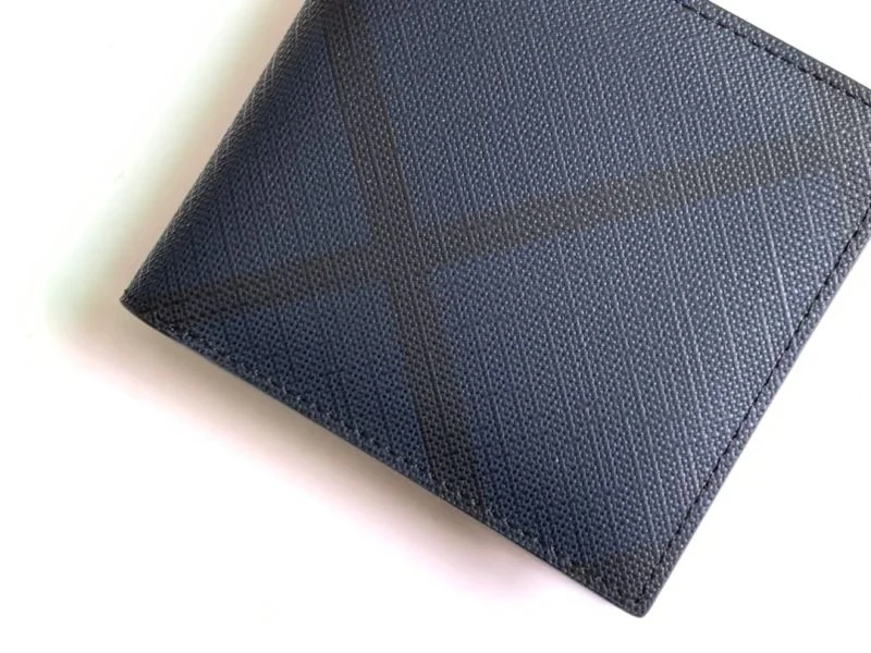 Reasonably priced Burberry Wallets Purse