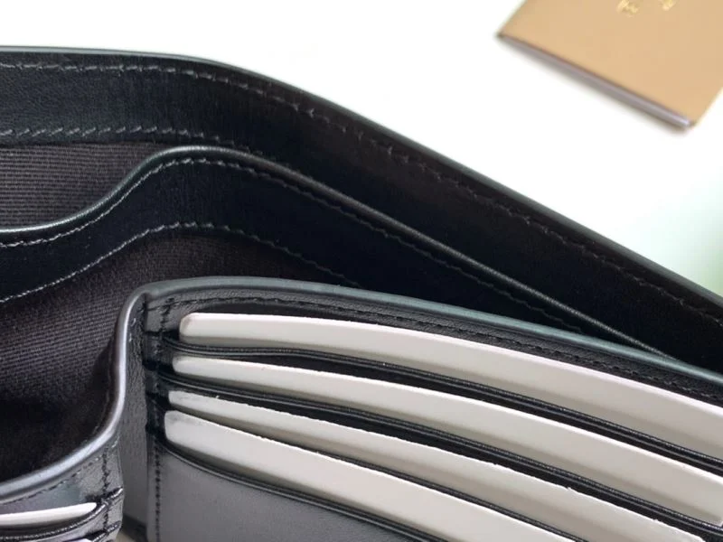 Reasonably priced Burberry Wallets Purse