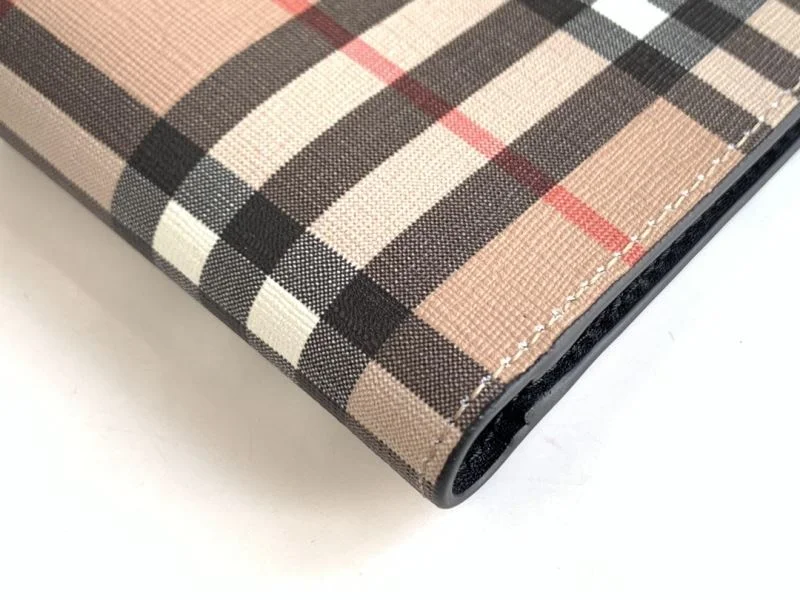 Reasonably priced Burberry Wallets Purse