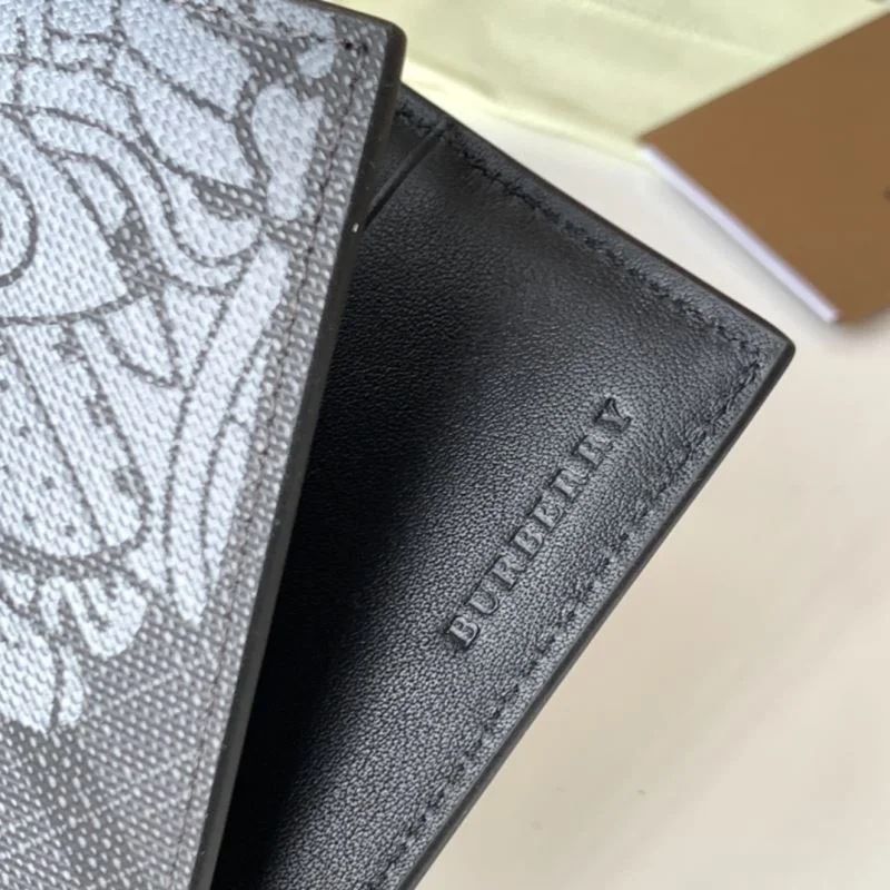 Value-priced Burberry Wallets Purse
