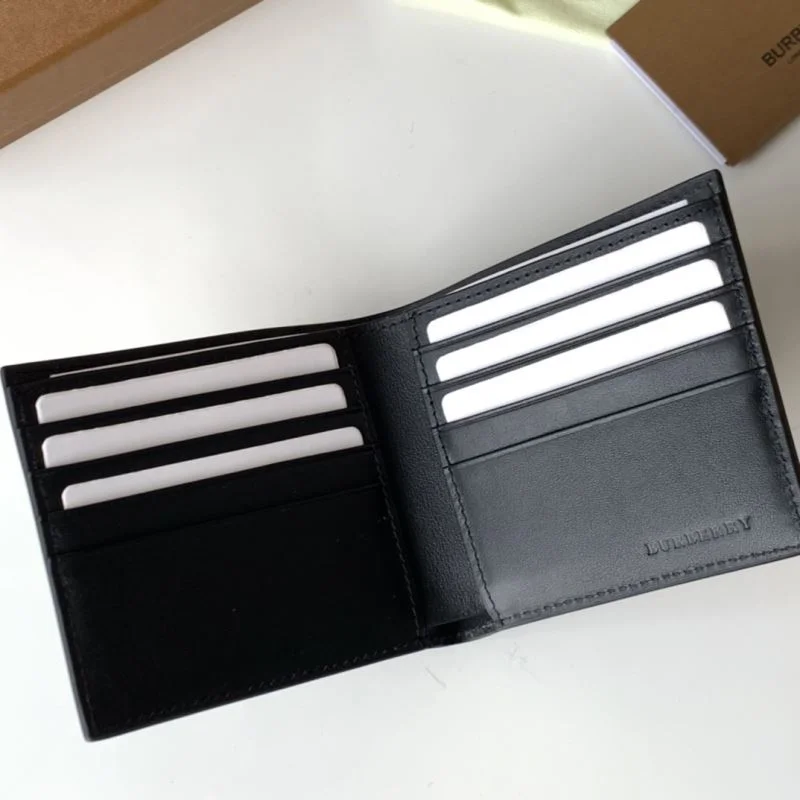 Value-priced Burberry Wallets Purse