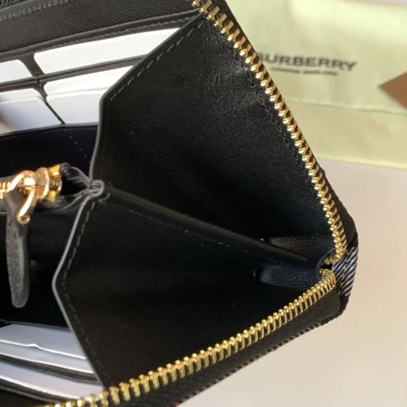 Accurate model Burberry Wallets Purse
