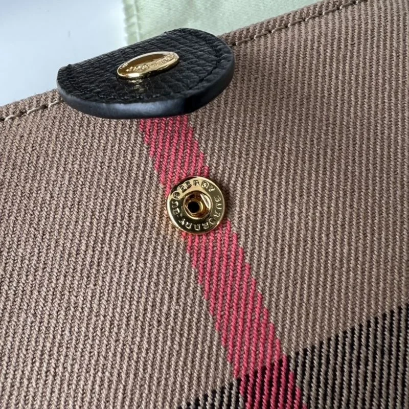 Brand-original Burberry Wallets Purse