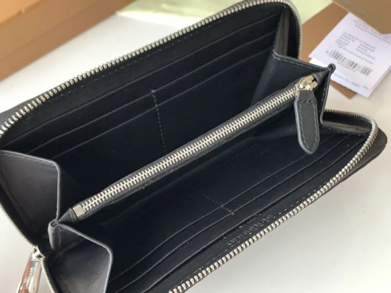 High accuracy Burberry Wallets Purse