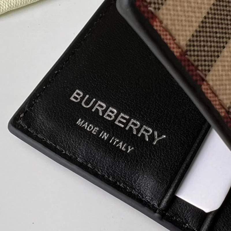 Value-priced Burberry Wallets Purse