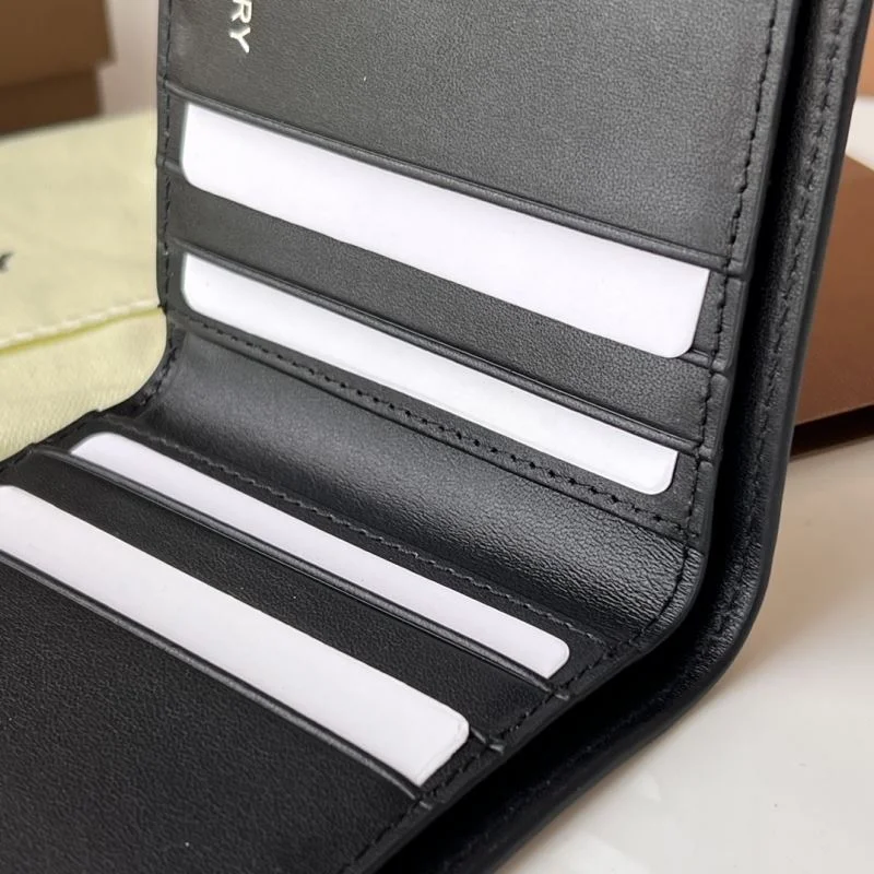 Value-priced Burberry Wallets Purse
