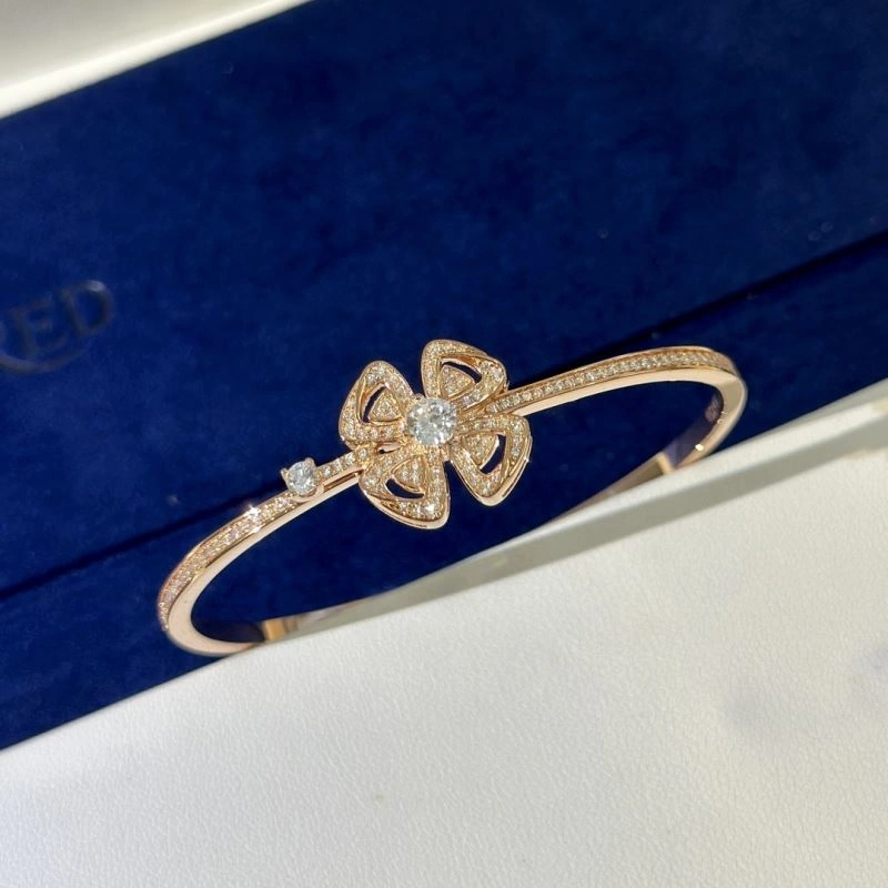 Accurate model Bvlgari Bracelets