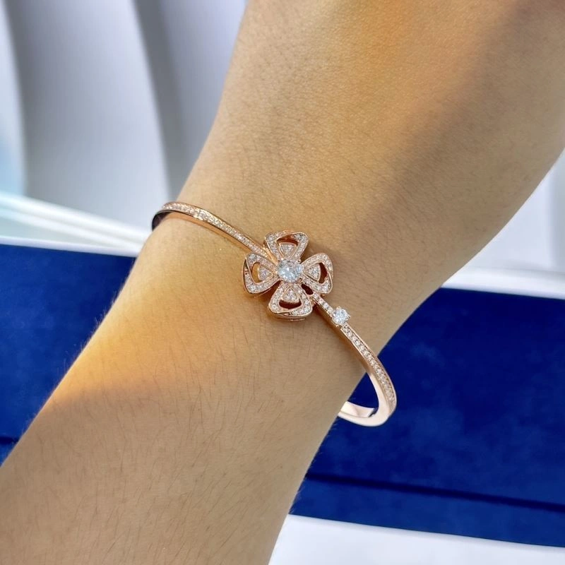 Accurate model Bvlgari Bracelets