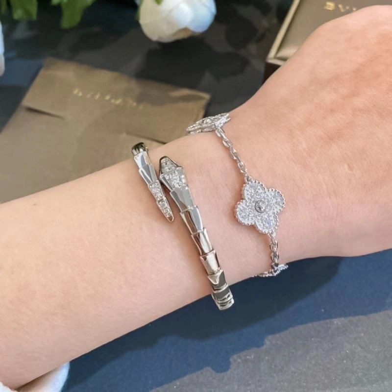 Precise copy Bvlgari Bracelets