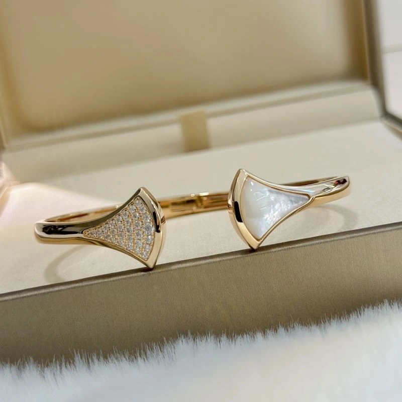 Value-priced Bvlgari Bracelets