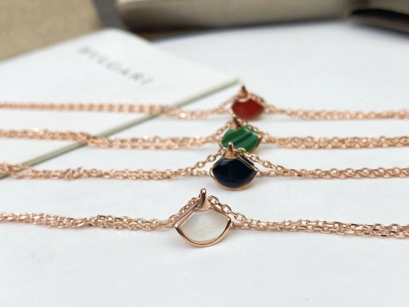 Low-cost Bvlgari Bracelets