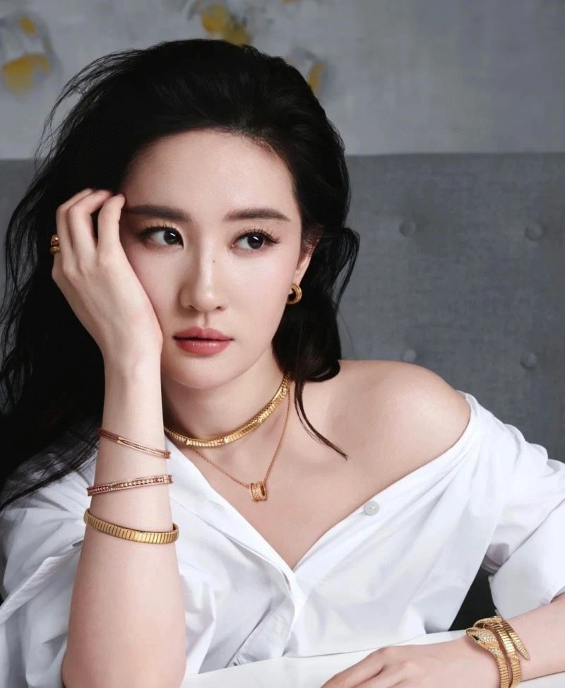 Low-cost Bvlgari Bracelets