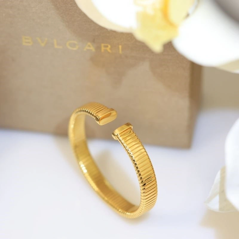 Low-cost Bvlgari Bracelets