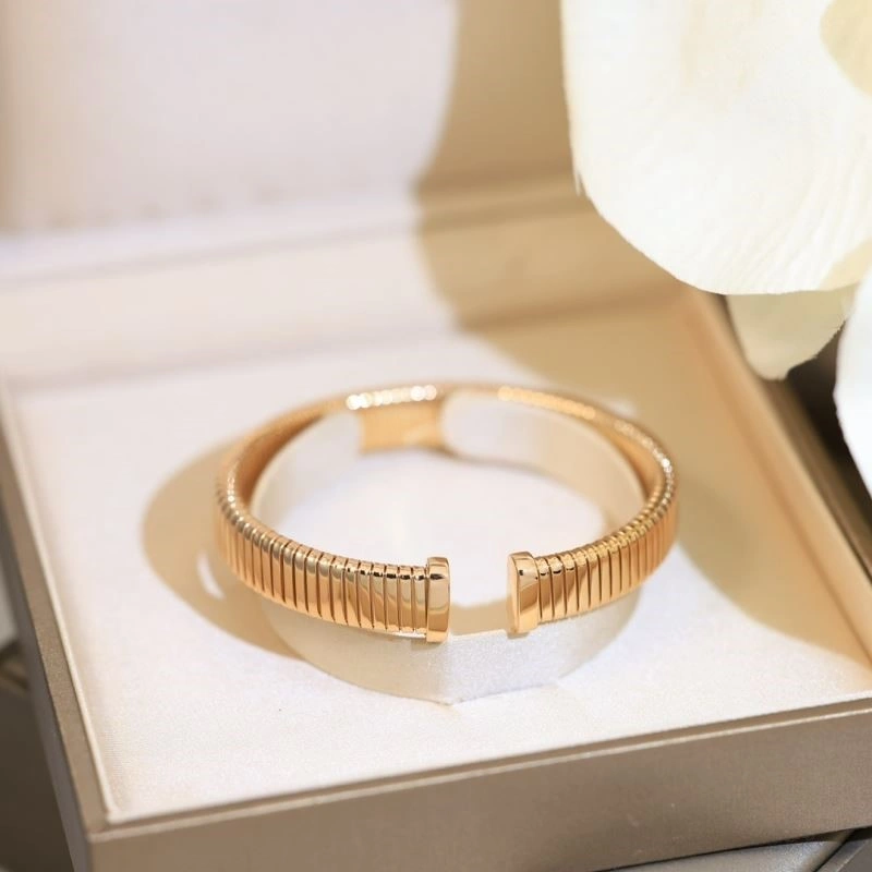 Low-cost Bvlgari Bracelets