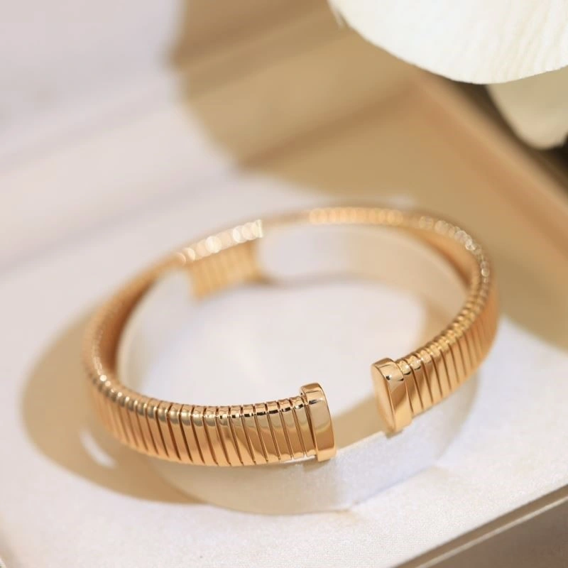 Low-cost Bvlgari Bracelets