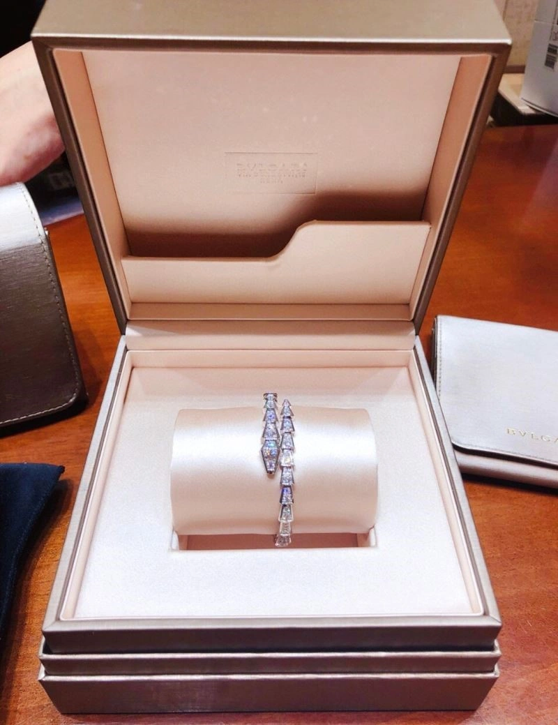 Precise copy Bvlgari Bracelets
