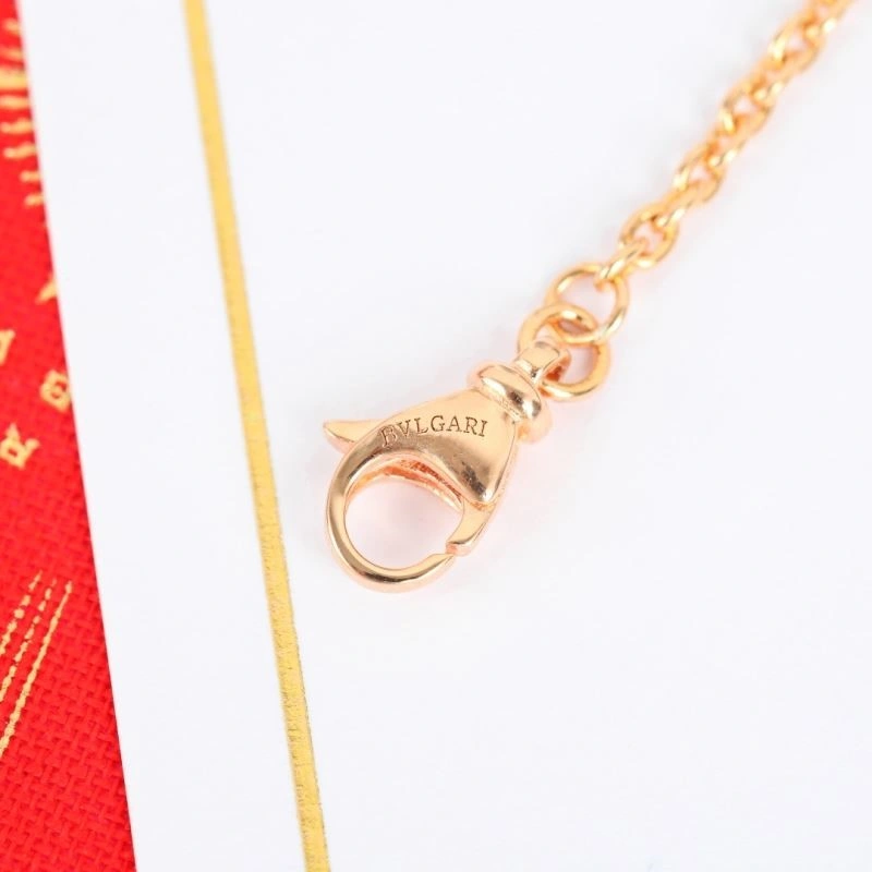 Low-cost Bvlgari Bracelets