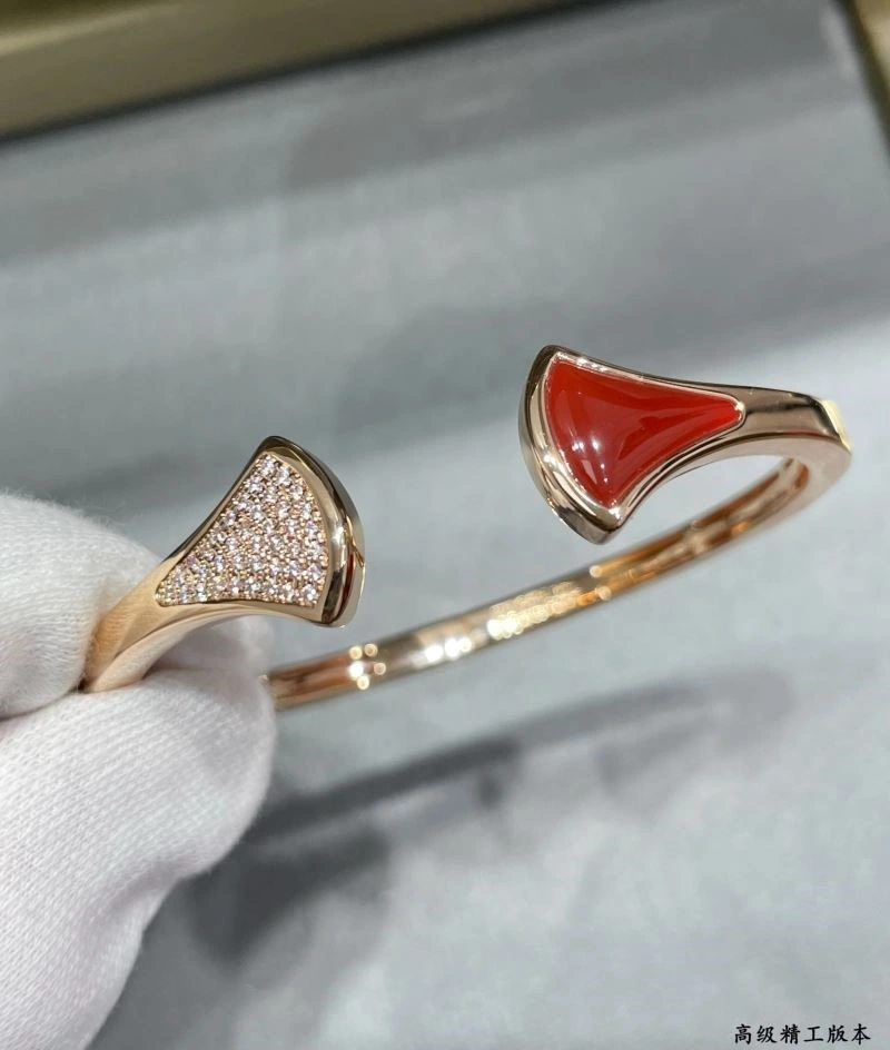 Accurate model Bvlgari Bracelets