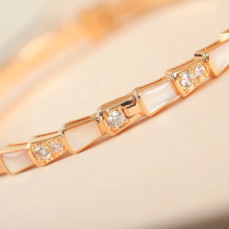Low-cost Bvlgari Bracelets