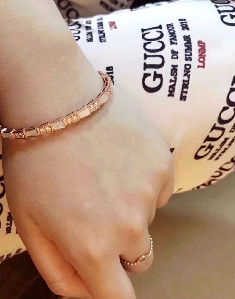 Low-cost Bvlgari Bracelets