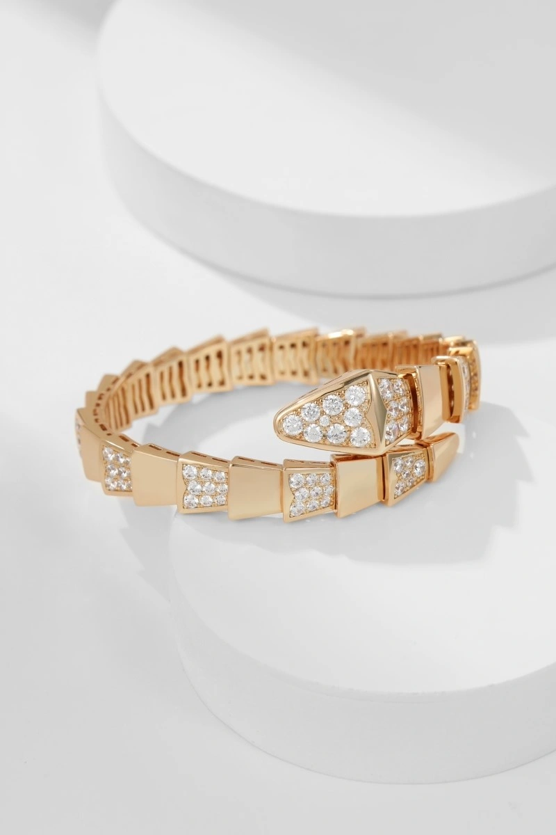 Low-cost Bvlgari Bracelets