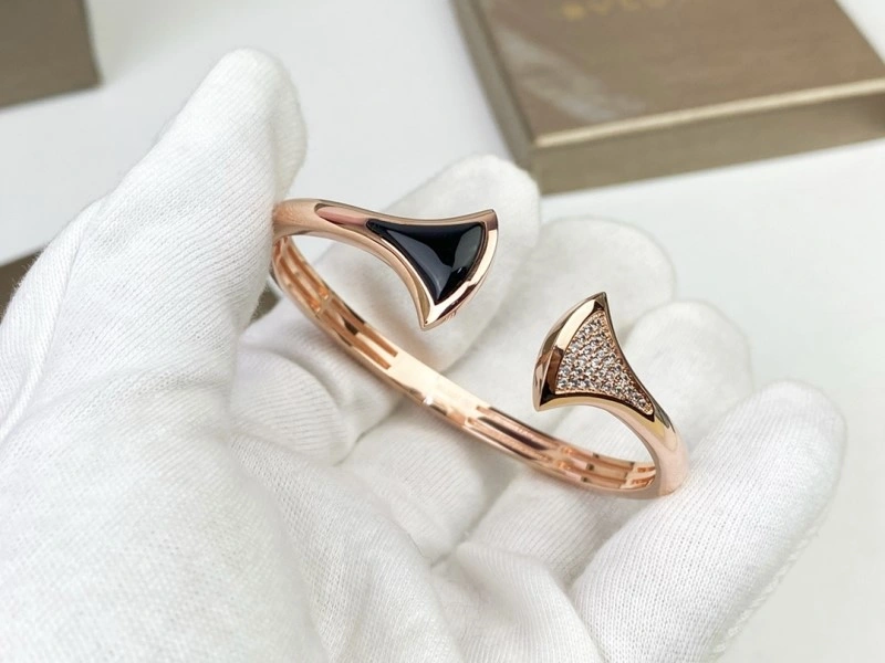 Inexpensive Bvlgari Bracelets