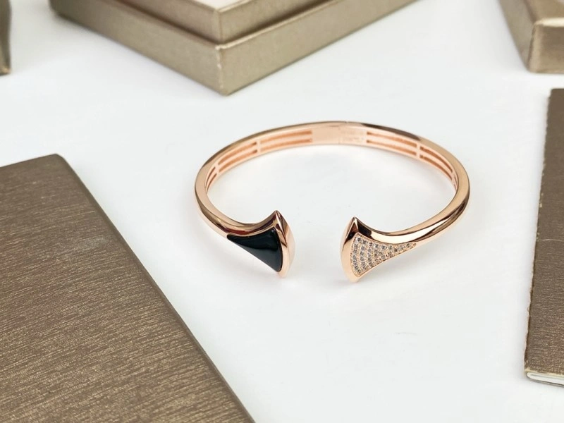 Inexpensive Bvlgari Bracelets