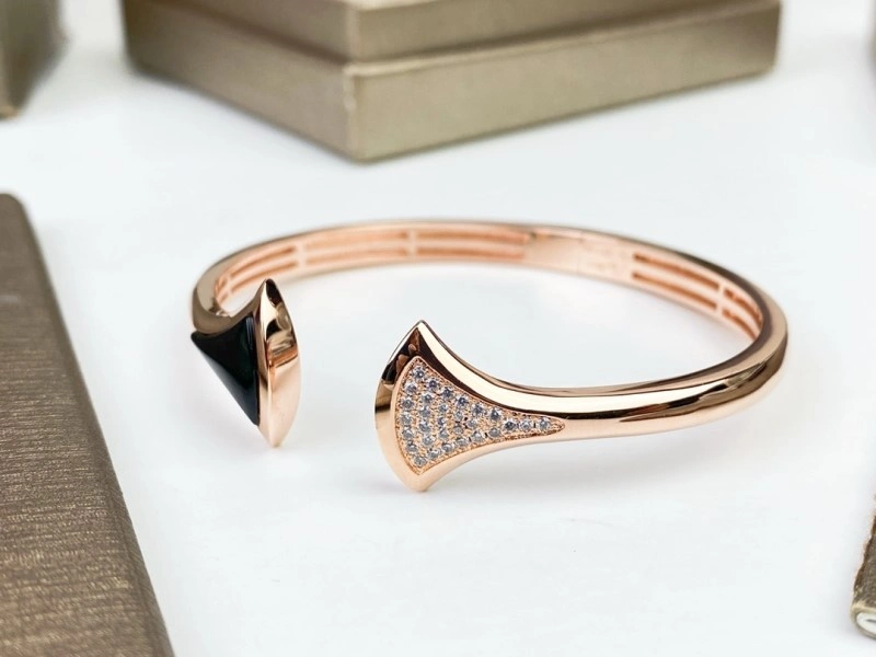 Inexpensive Bvlgari Bracelets