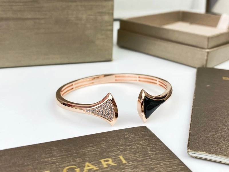 Inexpensive Bvlgari Bracelets