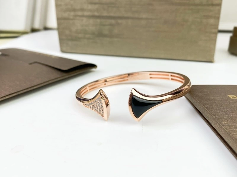 Inexpensive Bvlgari Bracelets