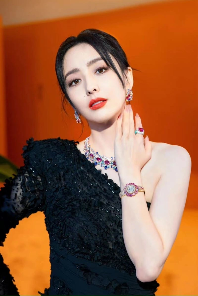 Top mirror Bvlgari Earrings