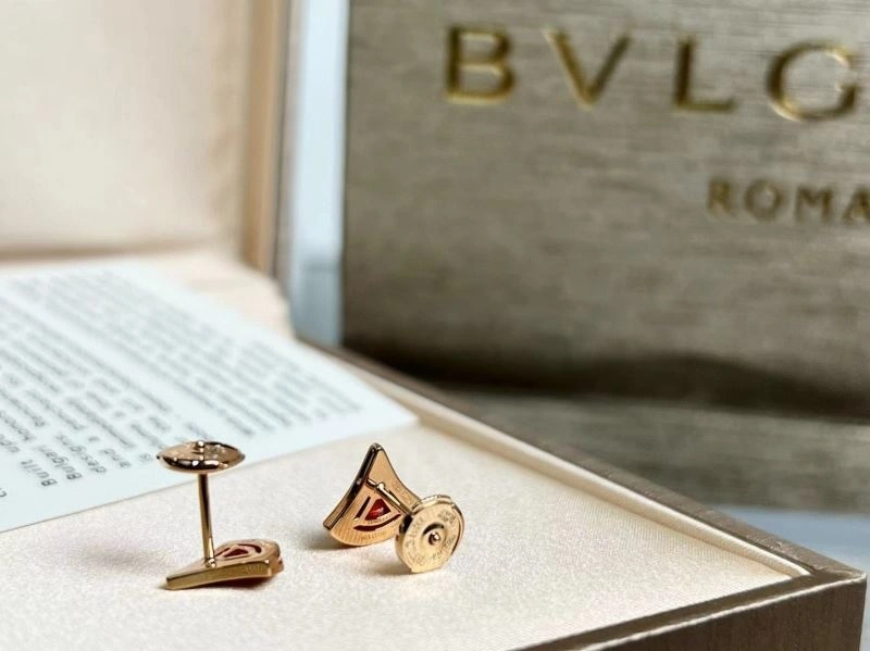 Accurate model Bvlgari Earrings