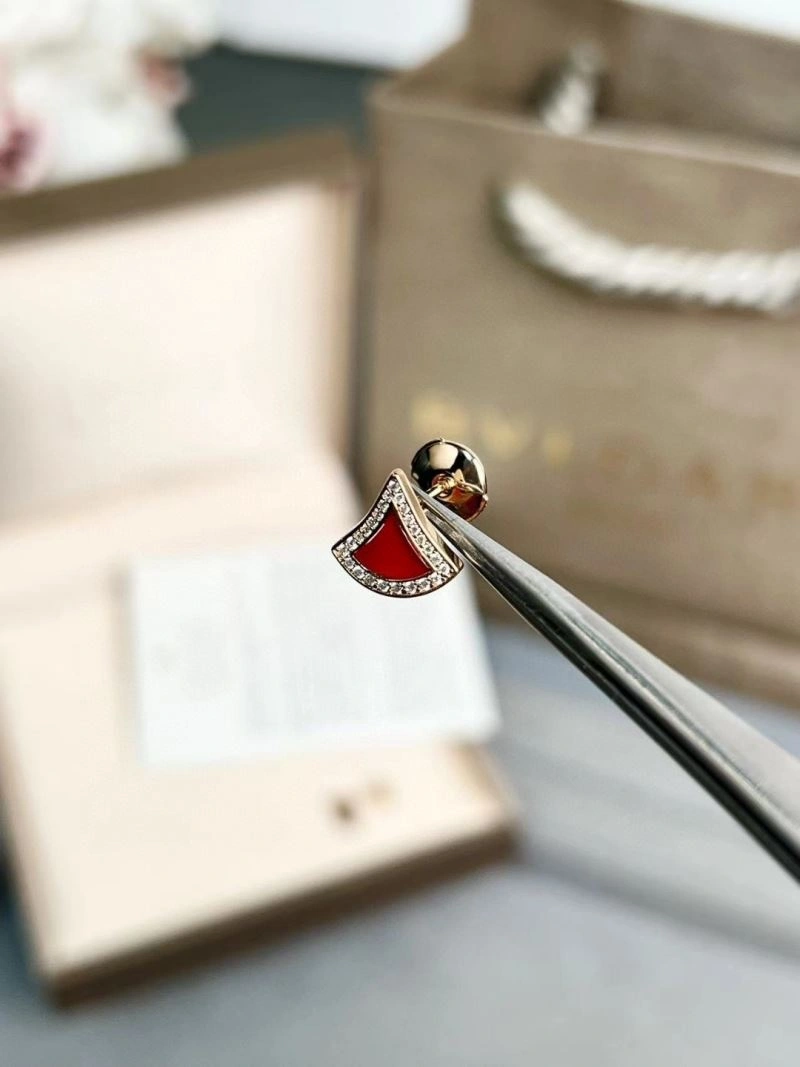 Accurate model Bvlgari Earrings